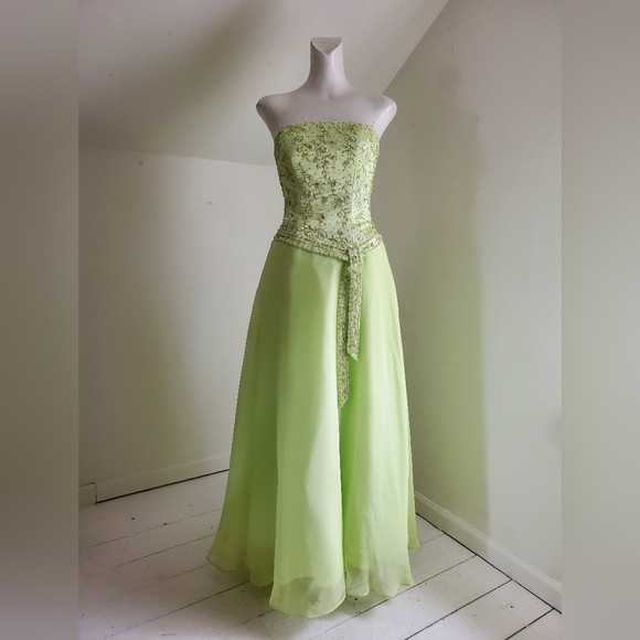 Cassandra Stone | Dresses | Cassandra Stone Lime Green Strapless Formal ...